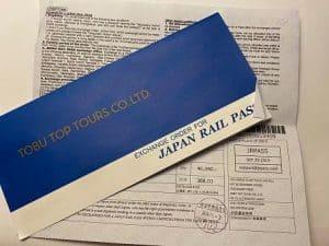 How to use a train in Japan - a simple and helpful guide